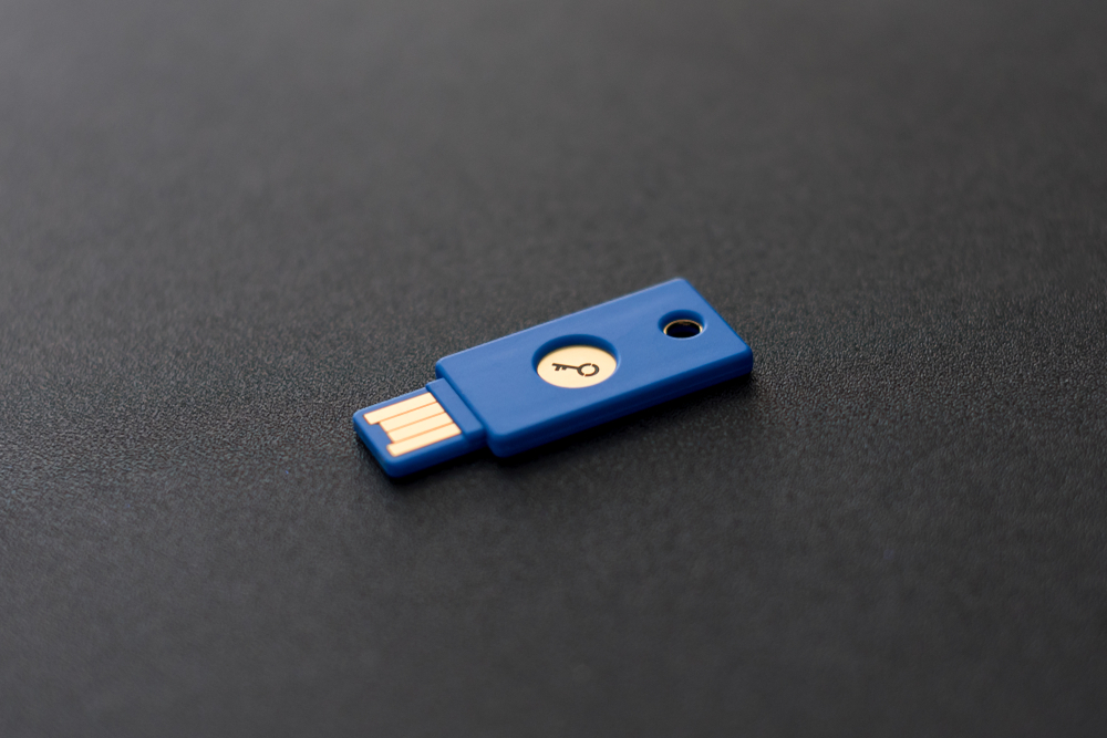 Google discontinues Bluetooth security keys to focus on NFC versions ...